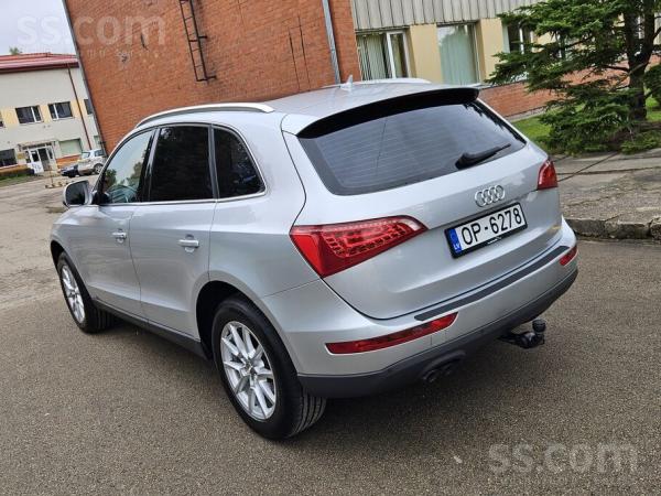 Grey Audi Q5 2012 in Jekabpils, with an engine capacity of 2.00 L and mileage of 226 thousand km for 9990 €, photo 10 on AUTOMOTO.COM.LV