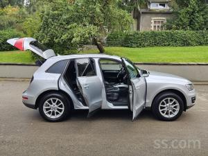 Pelēks Audi Q5 2012 Jēkabpils, ar dzinēja tilpumu 2.00 L un nobraukumu 226 tūkst. km par 9990 €, foto 21 vietnē AUTOMOTO.COM.LV