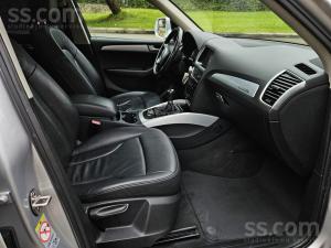 Pelēks Audi Q5 2012 Jēkabpils, ar dzinēja tilpumu 2.00 L un nobraukumu 226 tūkst. km par 9990 €, foto 22 vietnē AUTOMOTO.COM.LV