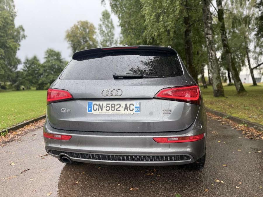 Grey Audi Q5 2012 in Taurage, with an engine capacity of 1.97 L and mileage of 249 thousand km for 12600 €, photo 4 on AUTOMOTO.COM.LV