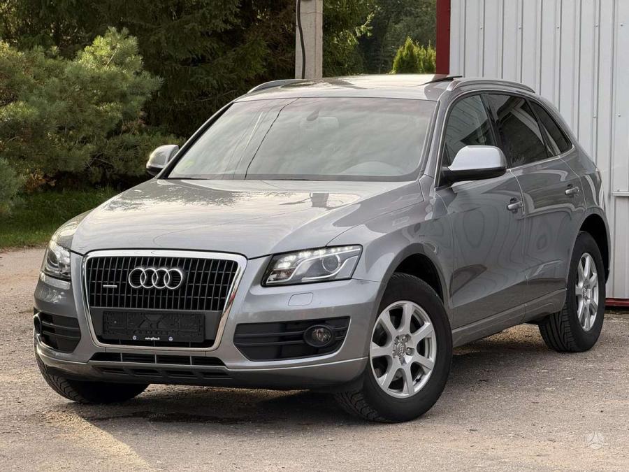 Grey Audi Q5 2012 in Ukmerge, with an engine capacity of 1.97 L and mileage of 270 thousand km for 8800 €, photo 1 on AUTOMOTO.COM.LV