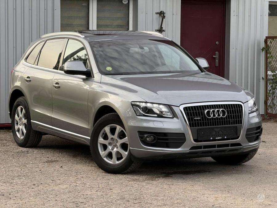 Grey Audi Q5 2012 in Ukmerge, with an engine capacity of 1.97 L and mileage of 270 thousand km for 8800 €, photo 3 on AUTOMOTO.COM.LV