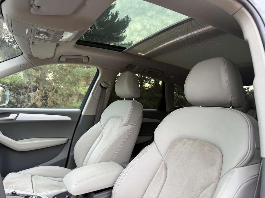 Grey Audi Q5 2012 in Ukmerge, with an engine capacity of 1.97 L and mileage of 270 thousand km for 8800 €, photo 11 on AUTOMOTO.COM.LV
