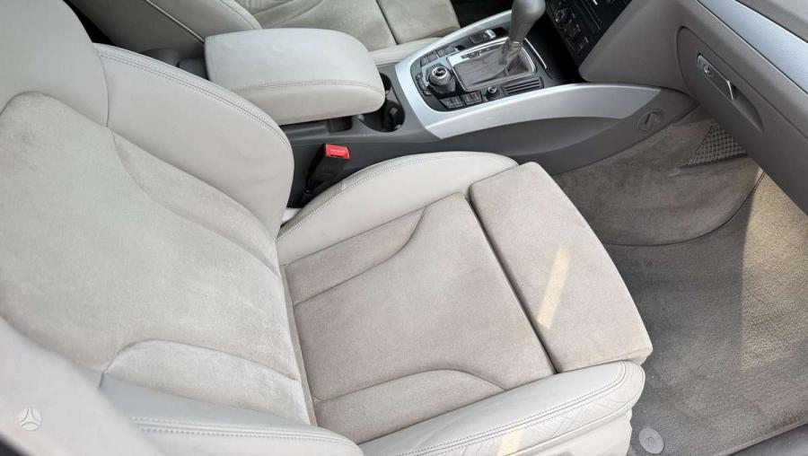 Grey Audi Q5 2012 in Ukmerge, with an engine capacity of 1.97 L and mileage of 270 thousand km for 8800 €, photo 12 on AUTOMOTO.COM.LV