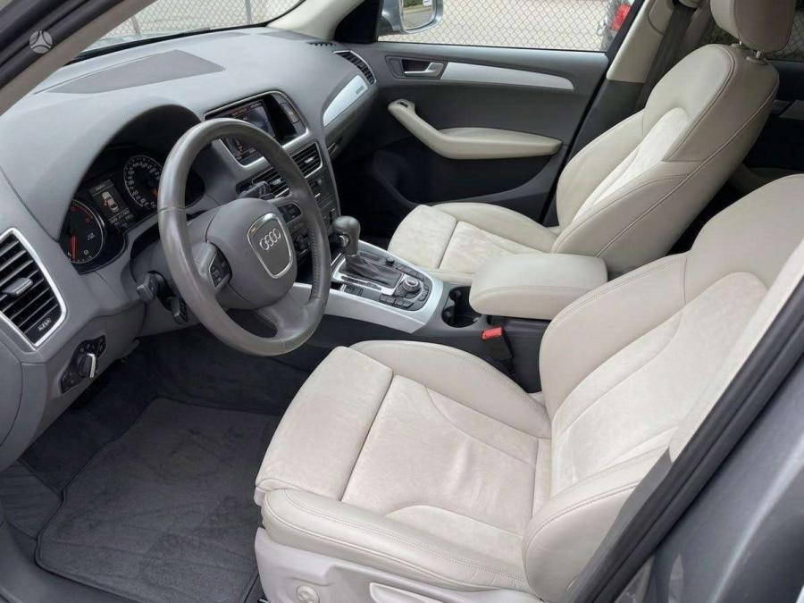 Grey Audi Q5 2012 in Ukmerge, with an engine capacity of 1.97 L and mileage of 270 thousand km for 8800 €, photo 13 on AUTOMOTO.COM.LV