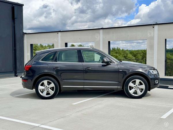Grey Audi Q5 2012 in Vilnius, with an engine capacity of 2.97 L and mileage of 176 thousand km for 12500 €, photo 9 on AUTOMOTO.COM.LV