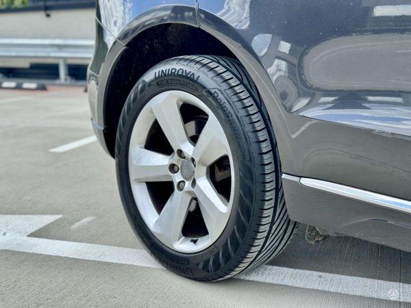 Grey Audi Q5 2012 in Vilnius, with an engine capacity of 2.97 L and mileage of 176 thousand km for 12500 €, photo 10 on AUTOMOTO.COM.LV