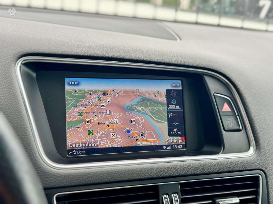 Pelēks Audi Q5 2012 Viļņa, ar dzinēja tilpumu 2.97 L un nobraukumu 176 tūkst. km par 12500 €, foto 27 vietnē AUTOMOTO.COM.LV