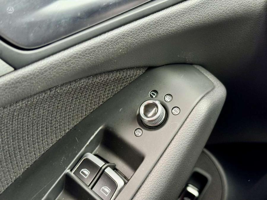 Pelēks Audi Q5 2012 Viļņa, ar dzinēja tilpumu 2.97 L un nobraukumu 176 tūkst. km par 12500 €, foto 34 vietnē AUTOMOTO.COM.LV