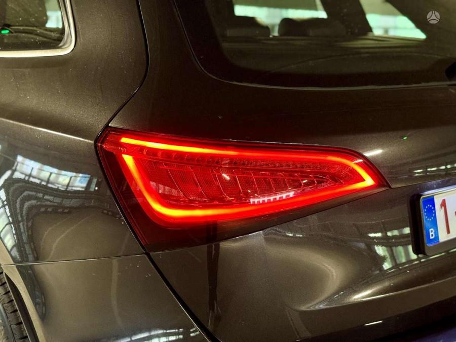 Pelēks Audi Q5 2012 Viļņa, ar dzinēja tilpumu 2.97 L un nobraukumu 176 tūkst. km par 12500 €, foto 41 vietnē AUTOMOTO.COM.LV