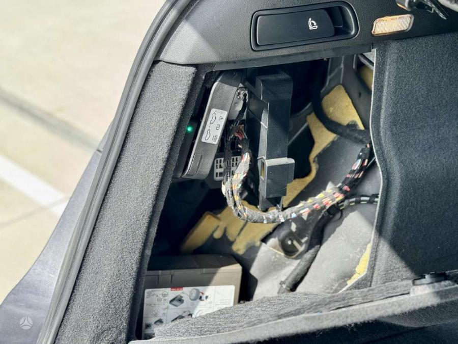 Pelēks Audi Q5 2012 Viļņa, ar dzinēja tilpumu 2.97 L un nobraukumu 176 tūkst. km par 12500 €, foto 43 vietnē AUTOMOTO.COM.LV