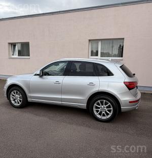 Grey Audi Q5 2012 in Liepaja, with an engine capacity of 3.00 L and mileage of 179 thousand km for 13000 €, photo 4 on AUTOMOTO.COM.LV
