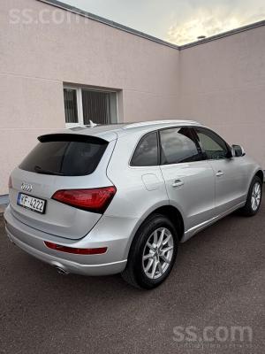 Grey Audi Q5 2012 in Liepaja, with an engine capacity of 3.00 L and mileage of 179 thousand km for 13000 €, photo 5 on AUTOMOTO.COM.LV