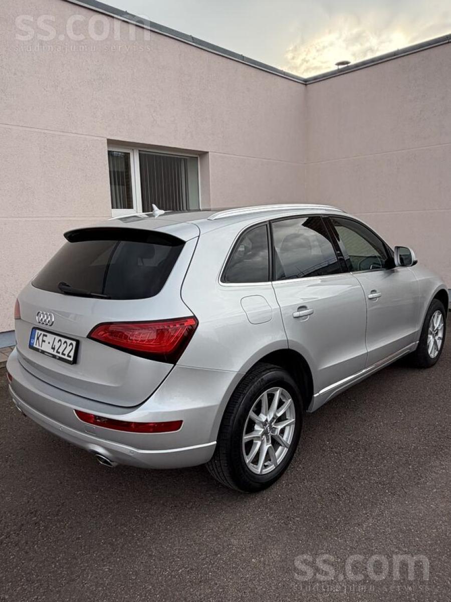 Grey Audi Q5 2012 in Liepaja, with an engine capacity of 3.00 L and mileage of 179 thousand km for 13000 €, photo 5 on AUTOMOTO.COM.LV