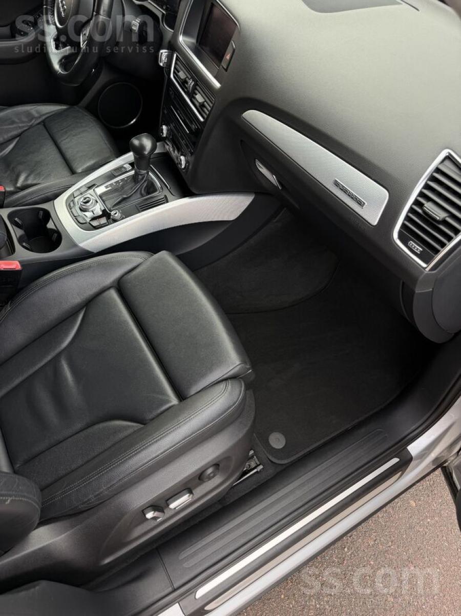 Grey Audi Q5 2012 in Liepaja, with an engine capacity of 3.00 L and mileage of 179 thousand km for 13000 €, photo 19 on AUTOMOTO.COM.LV