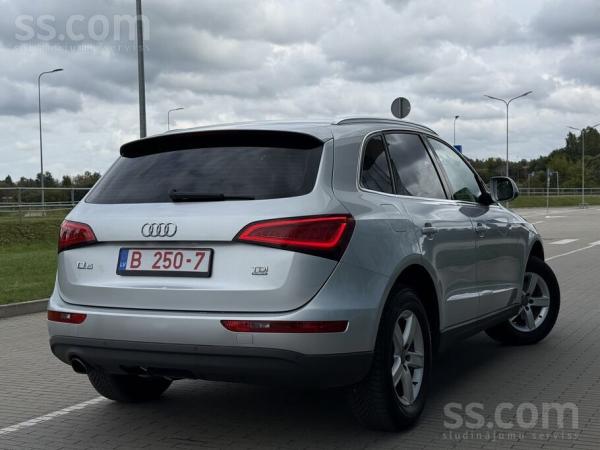 Pelēks Audi Q5 2012 Rēzekne, ar dzinēja tilpumu 2.00 L un nobraukumu 188 tūkst. km par 12990 €, foto 6 vietnē AUTOMOTO.COM.LV