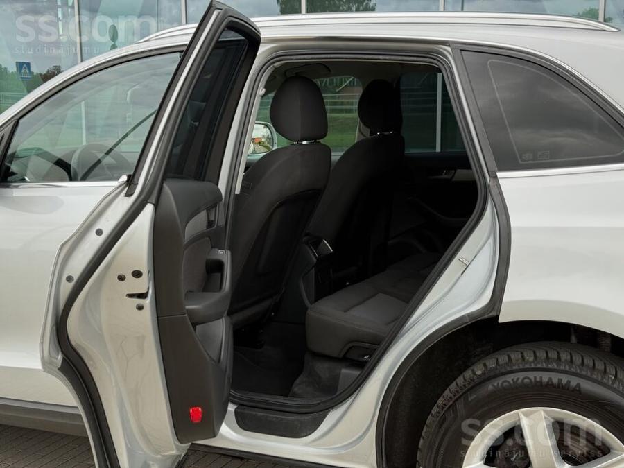Pelēks Audi Q5 2012 Rēzekne, ar dzinēja tilpumu 2.00 L un nobraukumu 188 tūkst. km par 12990 €, foto 10 vietnē AUTOMOTO.COM.LV
