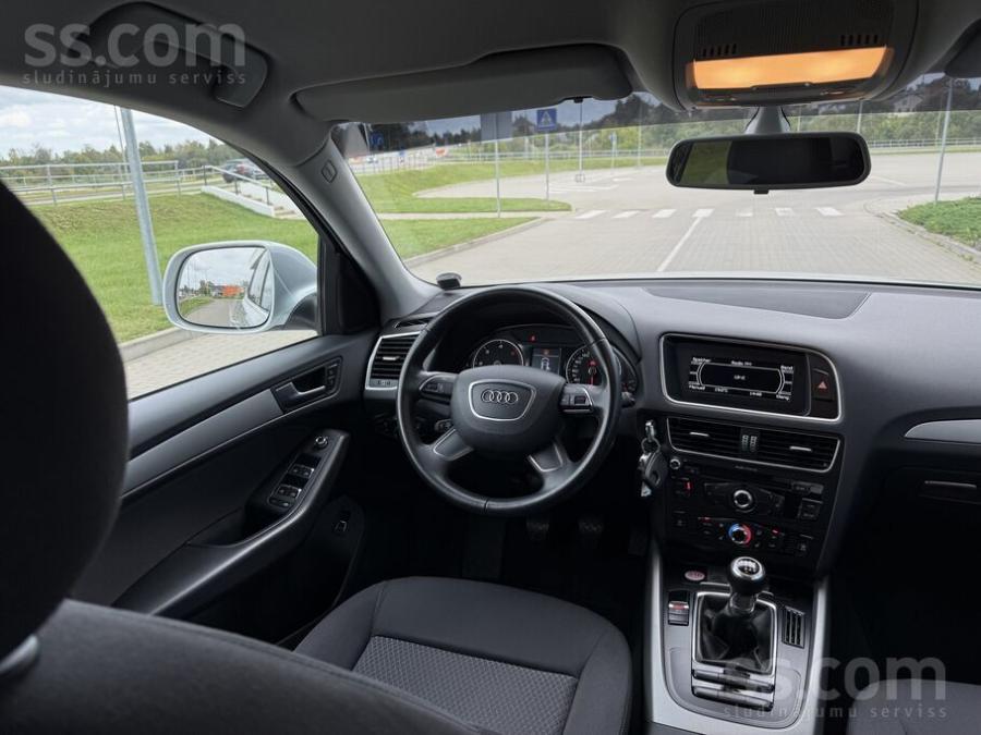 Pelēks Audi Q5 2012 Rēzekne, ar dzinēja tilpumu 2.00 L un nobraukumu 188 tūkst. km par 12990 €, foto 14 vietnē AUTOMOTO.COM.LV