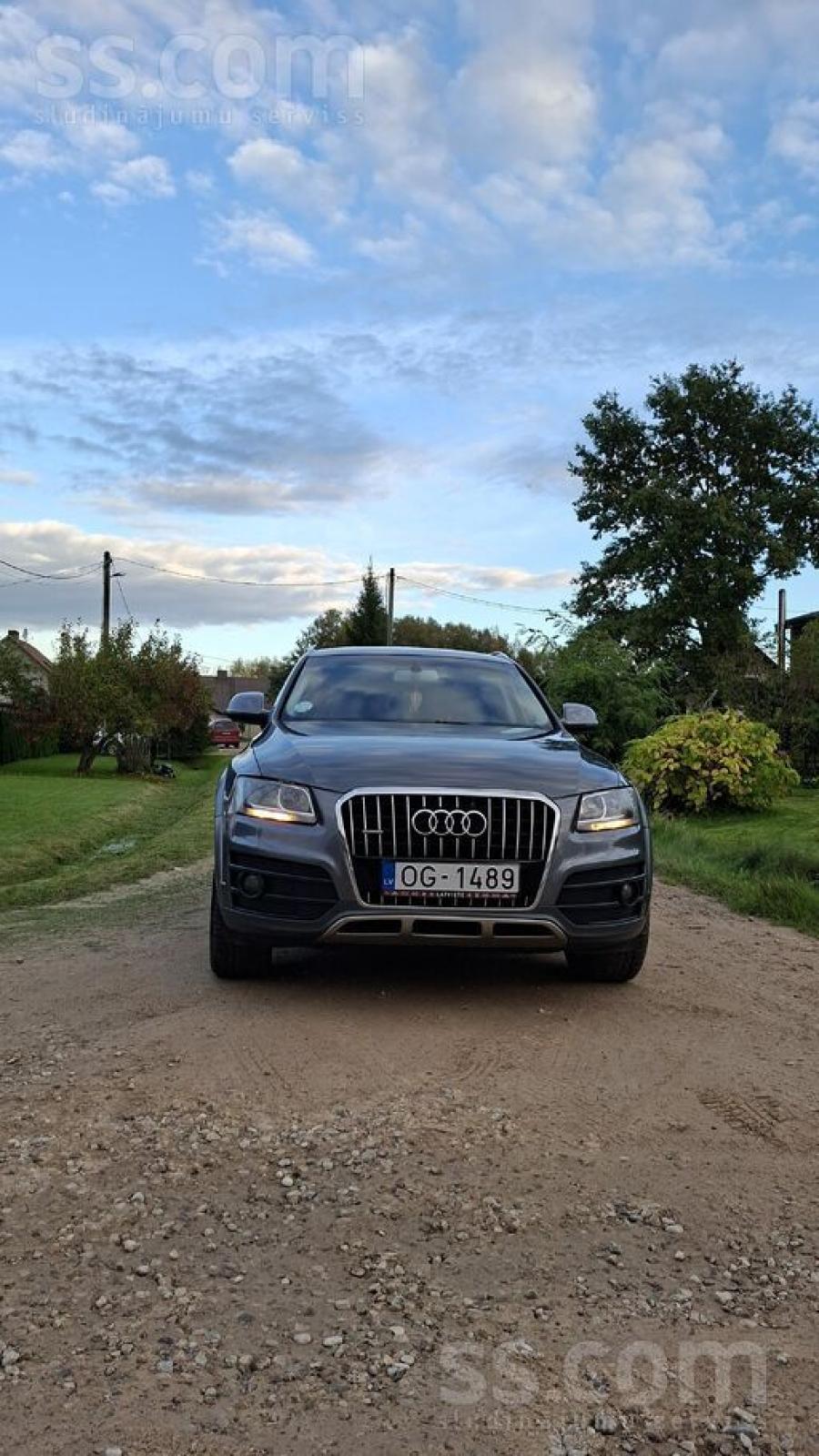 Grey Audi Q5 2012 in Jelgava, with an engine capacity of 3.00 L and mileage of 229 thousand km for 10650 €, photo 1 on AUTOMOTO.COM.LV