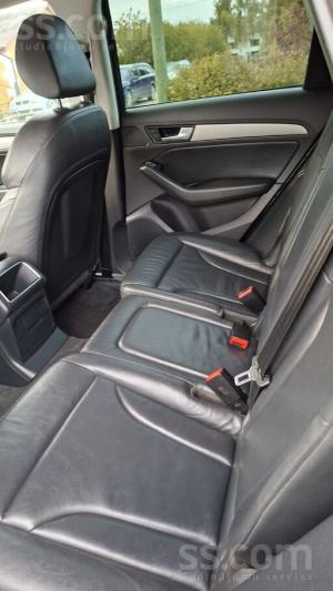 Grey Audi Q5 2012 in Jelgava, with an engine capacity of 3.00 L and mileage of 229 thousand km for 10650 €, photo 11 on AUTOMOTO.COM.LV