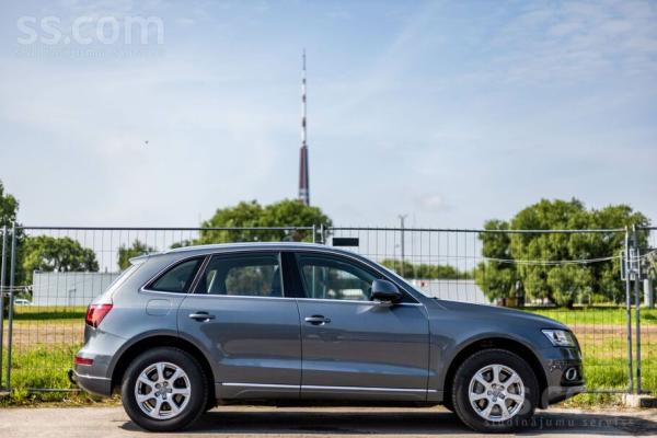 Pelēks Audi Q5 2013 Rīga, ar dzinēja tilpumu 3.00 L un nobraukumu 241 tūkst. km par 13990 €, foto 5 vietnē AUTOMOTO.COM.LV