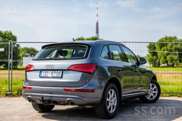 Pelēks Audi Q5 2013 Rīga, ar dzinēja tilpumu 3.00 L un nobraukumu 241 tūkst. km par 13990 €, foto 7 vietnē AUTOMOTO.COM.LV