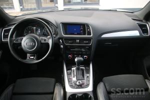 Grey Audi Q5 2013 in Tukums, with an engine capacity of 2.00 L and mileage of 189 thousand km for 14568 €, photo 9 on AUTOMOTO.COM.LV