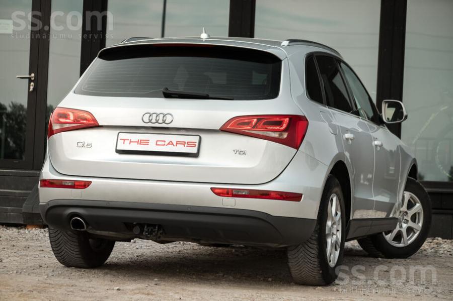 Grey Audi Q5 2013 in Tukums, with an engine capacity of 2.00 L and mileage of 336 thousand km for 9600 €, photo 4 on AUTOMOTO.COM.LV