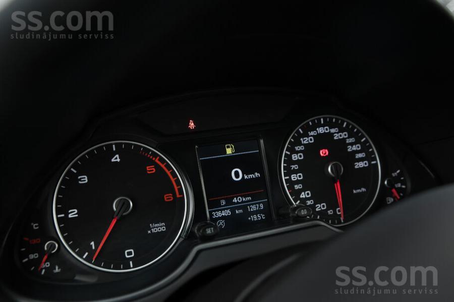 Grey Audi Q5 2013 in Tukums, with an engine capacity of 2.00 L and mileage of 336 thousand km for 9600 €, photo 19 on AUTOMOTO.COM.LV