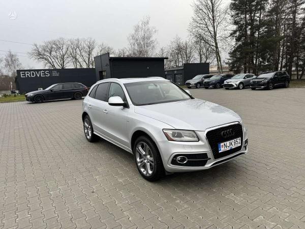 Pelēks Audi Q5 2013 Šauļi, ar dzinēja tilpumu 3.00 L un nobraukumu 194 tūkst. km par 9900 €, foto 1 vietnē AUTOMOTO.COM.LV