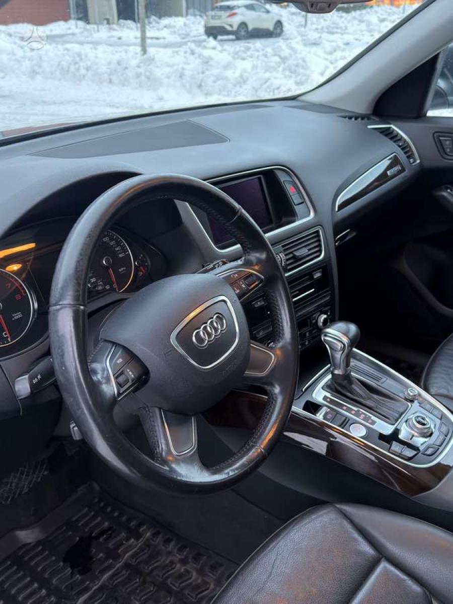 Pelēks Audi Q5 2013 Klaipėda, ar dzinēja tilpumu 1.98 L un nobraukumu 190 tūkst. km par 9000 €, foto 10 vietnē AUTOMOTO.COM.LV