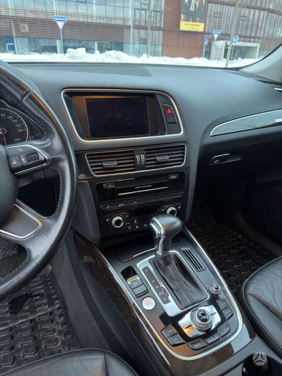 Pelēks Audi Q5 2013 Klaipėda, ar dzinēja tilpumu 1.98 L un nobraukumu 190 tūkst. km par 9000 €, foto 13 vietnē AUTOMOTO.COM.LV