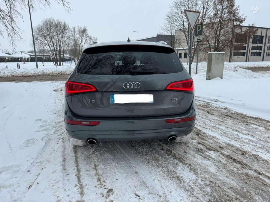 Pelēks Audi Q5 2013 Tauragė, ar dzinēja tilpumu 2.97 L un nobraukumu 272 tūkst. km par 10400 €, foto 5 vietnē AUTOMOTO.COM.LV