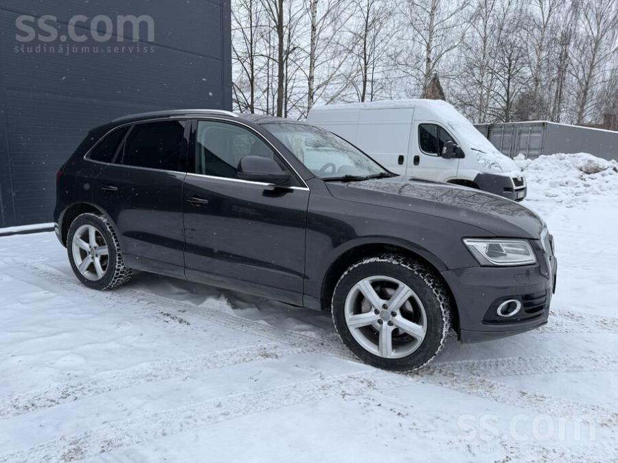 Pelēks Audi Q5 2013 Jelgava, ar dzinēja tilpumu 2.00 L un nobraukumu 186 tūkst. km par 12000 €, foto 1 vietnē AUTOMOTO.COM.LV