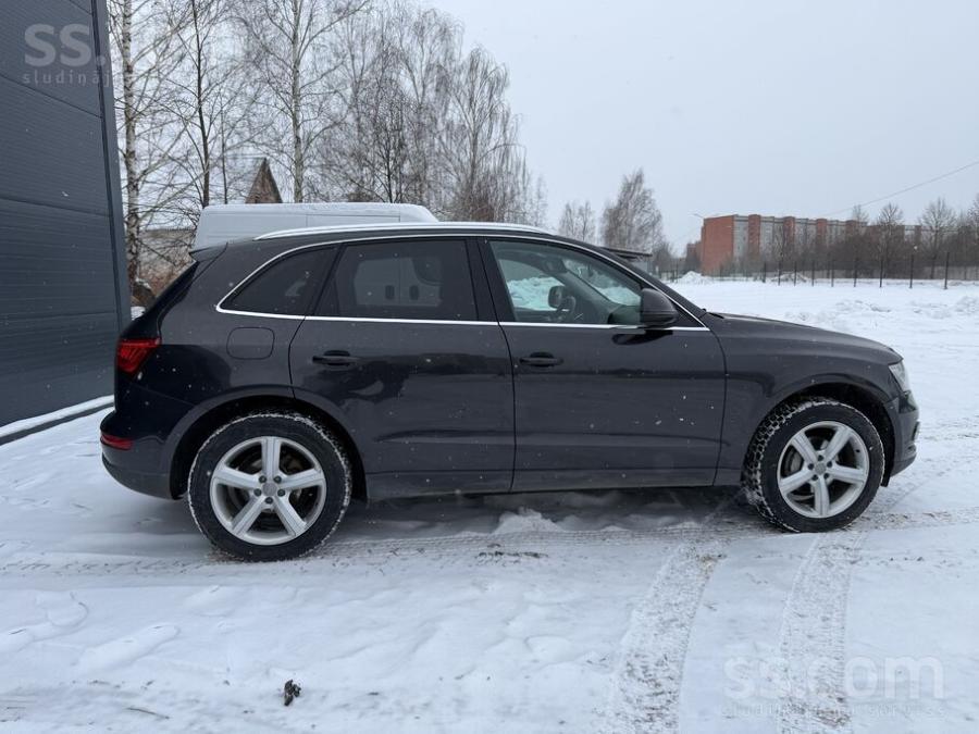 Pelēks Audi Q5 2013 Jelgava, ar dzinēja tilpumu 2.00 L un nobraukumu 186 tūkst. km par 12000 €, foto 2 vietnē AUTOMOTO.COM.LV