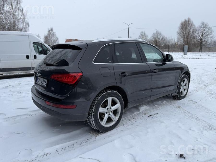 Pelēks Audi Q5 2013 Jelgava, ar dzinēja tilpumu 2.00 L un nobraukumu 186 tūkst. km par 12000 €, foto 3 vietnē AUTOMOTO.COM.LV