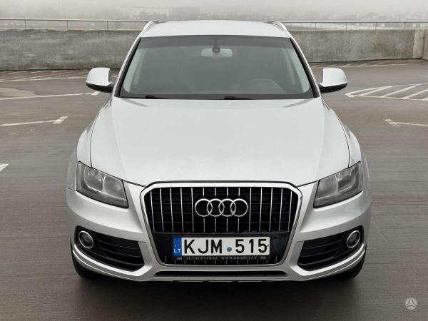 Grey Audi Q5 2013 in Vilnius, with an engine capacity of 2.00 L and mileage of 403 thousand km for 8700 €, photo 3 on AUTOMOTO.COM.LV