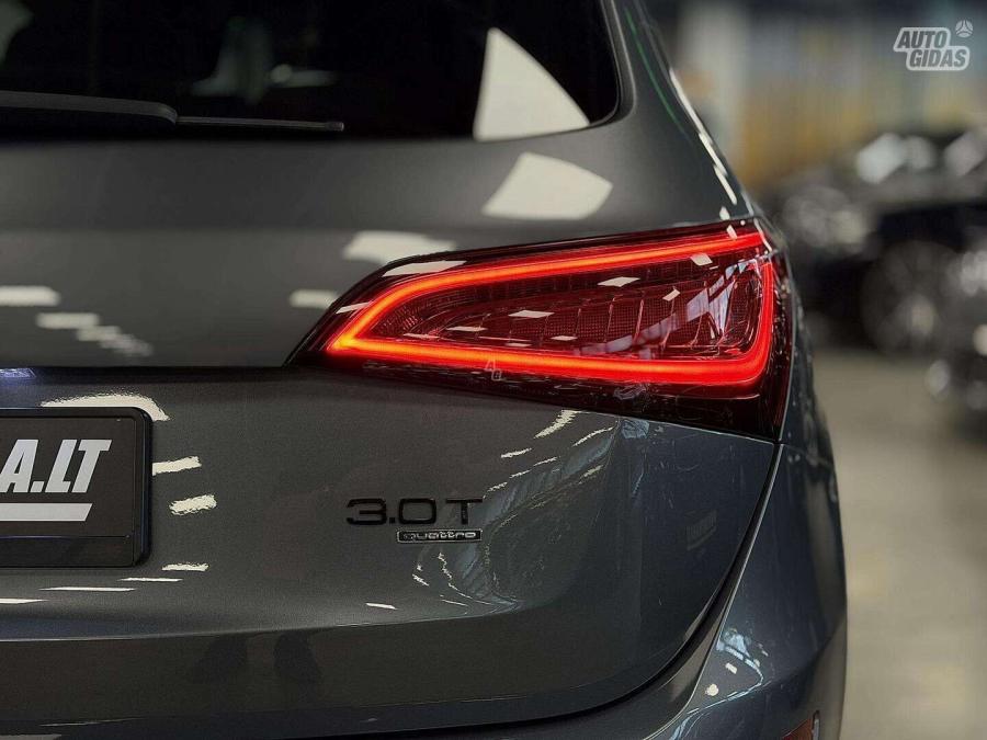 Pelēks Audi Q5 2013 Klaipėda, ar dzinēja tilpumu 3.00 L un nobraukumu 149 tūkst. km par 14000 €, foto 12 vietnē AUTOMOTO.COM.LV