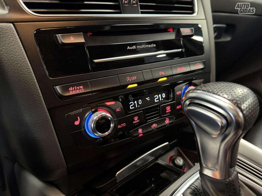 Pelēks Audi Q5 2013 Klaipėda, ar dzinēja tilpumu 3.00 L un nobraukumu 149 tūkst. km par 14000 €, foto 26 vietnē AUTOMOTO.COM.LV