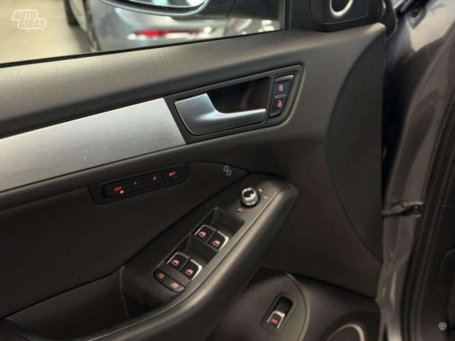Pelēks Audi Q5 2013 Klaipėda, ar dzinēja tilpumu 3.00 L un nobraukumu 149 tūkst. km par 14000 €, foto 28 vietnē AUTOMOTO.COM.LV