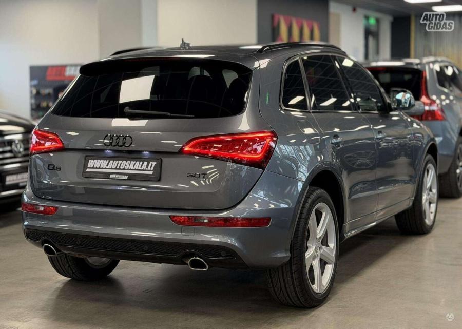 Pelēks Audi Q5 2013 Klaipėda, ar dzinēja tilpumu 3.00 L un nobraukumu 149 tūkst. km par 14000 €, foto 31 vietnē AUTOMOTO.COM.LV