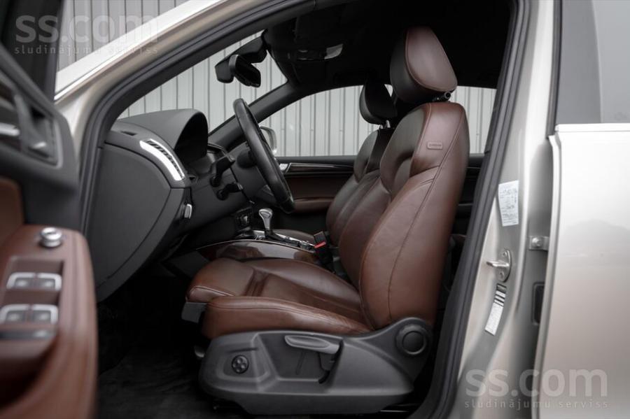 Grey Audi Q5 2013 in Talsi, with an engine capacity of 2.00 L and mileage of 301 thousand km for 11950 €, photo 10 on AUTOMOTO.COM.LV