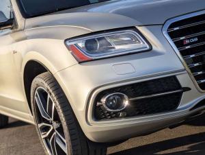 Pelēks Audi Q5 2013 Telšiai, ar dzinēja tilpumu 3.00 L un nobraukumu 135 tūkst. km par 14000 €, foto 8 vietnē AUTOMOTO.COM.LV