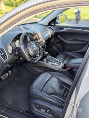 Pelēks Audi Q5 2013 Telšiai, ar dzinēja tilpumu 3.00 L un nobraukumu 135 tūkst. km par 14000 €, foto 12 vietnē AUTOMOTO.COM.LV