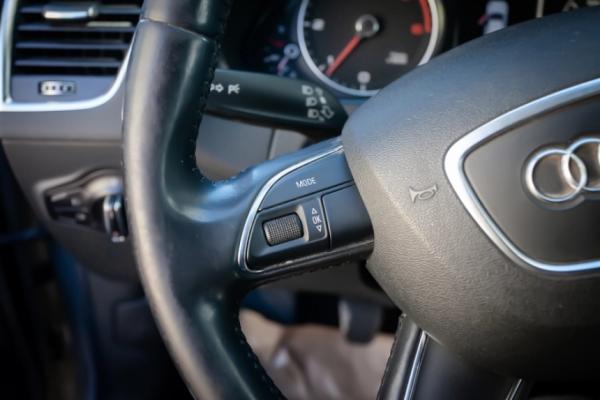 Pelēks Audi Q5 2013 Rīga, ar dzinēja tilpumu 2.00 L un nobraukumu 311 tūkst. km par 13490 €, foto 7 vietnē AUTOMOTO.COM.LV
