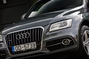 Grey Audi Q5 2013 in Jelgava, with an engine capacity of 2.00 L and mileage of 256 thousand km for 13900 €, photo 4 on AUTOMOTO.COM.LV