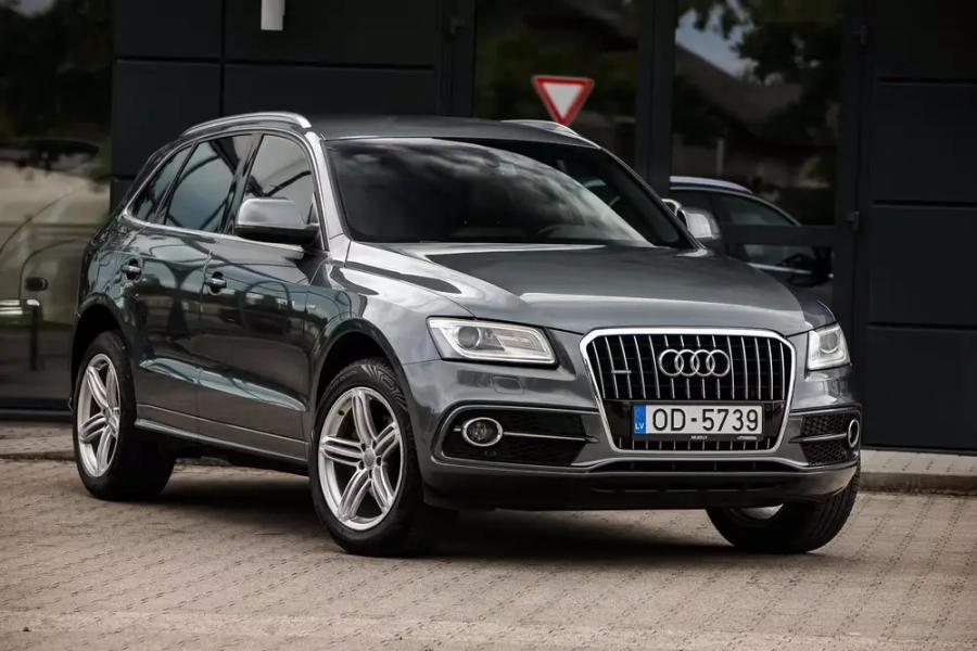Grey Audi Q5 2013 in Jelgava, with an engine capacity of 2.00 L and mileage of 256 thousand km for 13900 €, photo 5 on AUTOMOTO.COM.LV