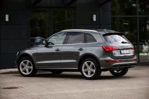 Grey Audi Q5 2013 in Jelgava, with an engine capacity of 2.00 L and mileage of 256 thousand km for 13900 €, photo 10 on AUTOMOTO.COM.LV