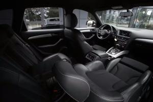 Grey Audi Q5 2013 in Jelgava, with an engine capacity of 2.00 L and mileage of 256 thousand km for 13900 €, photo 18 on AUTOMOTO.COM.LV