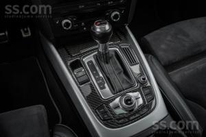 Grey Audi Q5 2013 in Riga, with an engine capacity of 3.00 L and mileage of 221 thousand km for 15950 €, photo 24 on AUTOMOTO.COM.LV